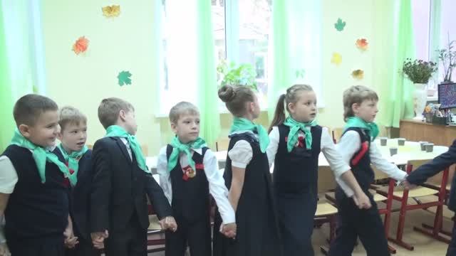 29.09.2016, Московская обл., г. Одинцово, лицей № 6, дни рождения в 1 "Б" классе.