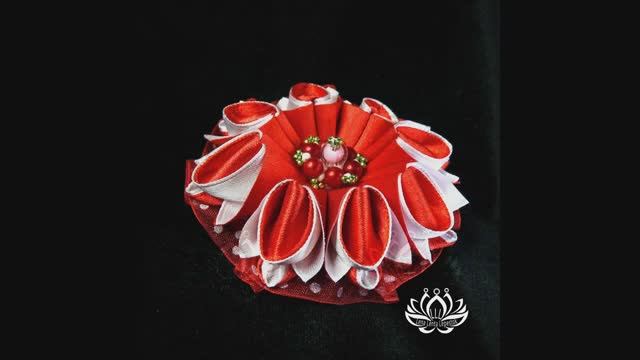 Заколка для волос ручной работы "Петуния" Канзаши на волосы Ваши.