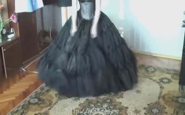 Готический подъюбник