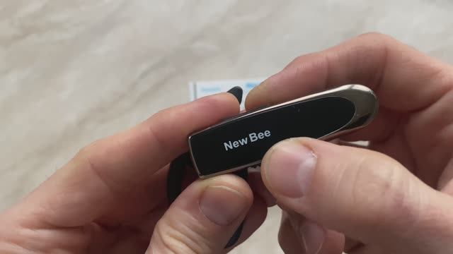 #RR# Блютуз гарнитура New Bee B41. Супер долгоиграющая батарея!