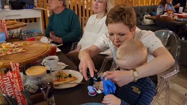 02-05 01 2025г Ярославль, Новый год в дк Добрынина,семейный ресторан,музей на набережной,дома