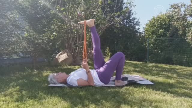 Снимаем спазм поясницы и грушевидной мышцы / Как снять боль в грушевидной мышце