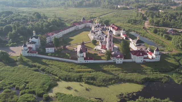 Фильм "РОССИЯ: Путь Ломоносова от Ярославля до Сергиева Посада"