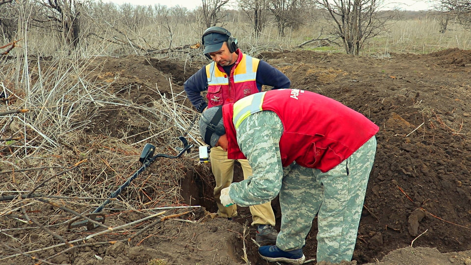 2022 шурф. Интересное поле, много серебряных монет выкопали.