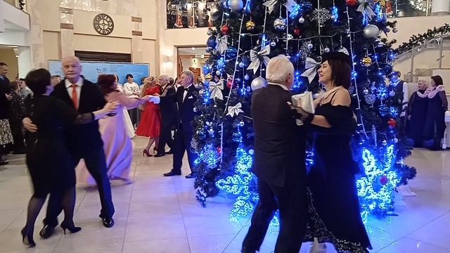 VID_20250111_203037 Венский ВАЛЬС в театре кукол