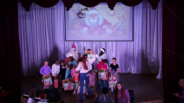 Дед Мороз и Снегурочка  и  Дискотека