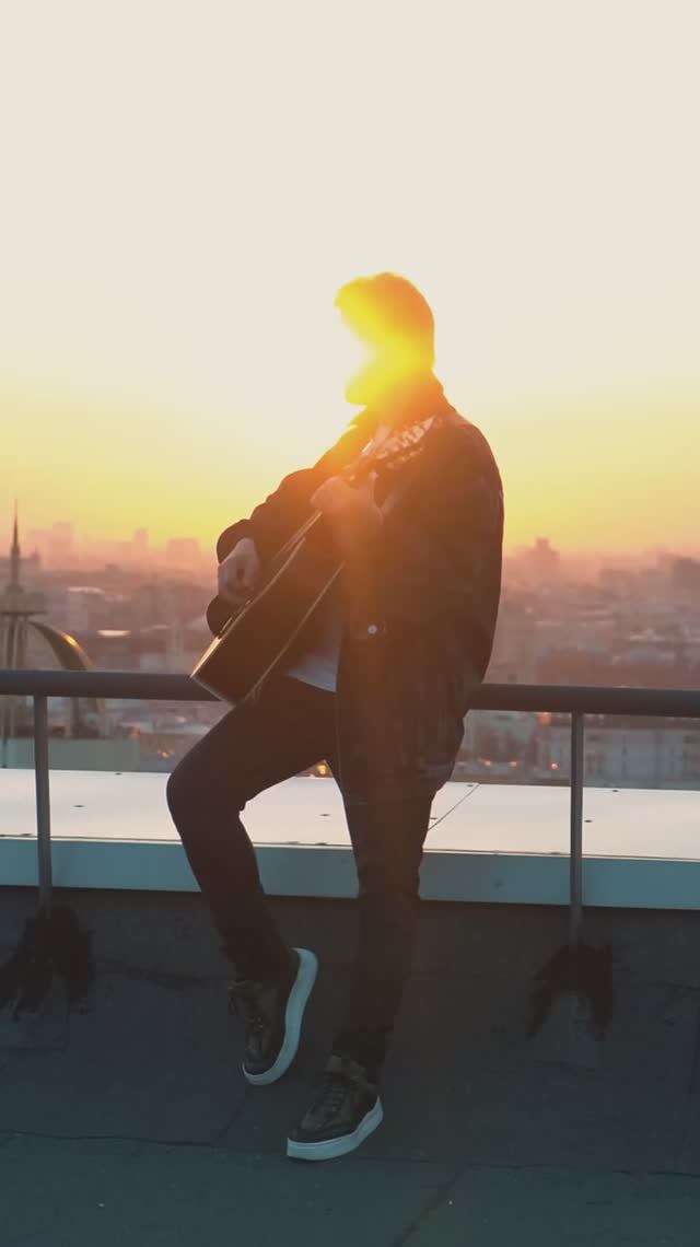 Виктор Забродин "Улетаешь, пока!"