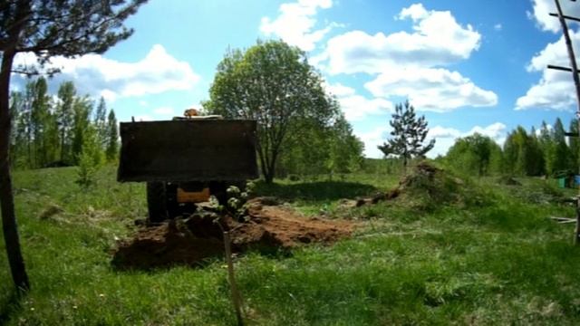 Работает Тяжелая Строительная Техника - Выпиливаю Кустарник - 2018