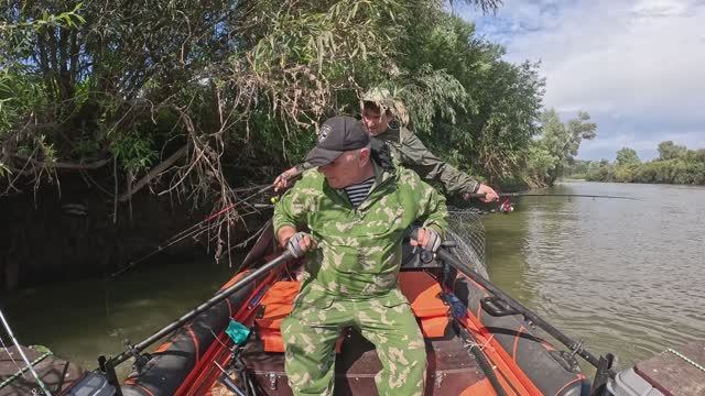 1-я Серия. Рыбалка в протоках реки Обь. Сузун, начало августа 2024.