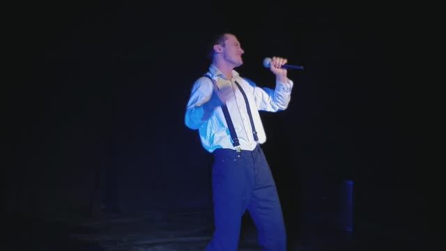 Седоволосый Александр - «Я готов целовать песок...» репертуар Владимира Маркина. #актёр