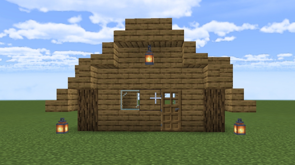 Небольшой дом из дуба.