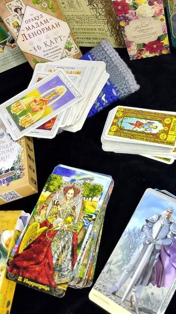 Как понять где старшие,а где младшие арканы?