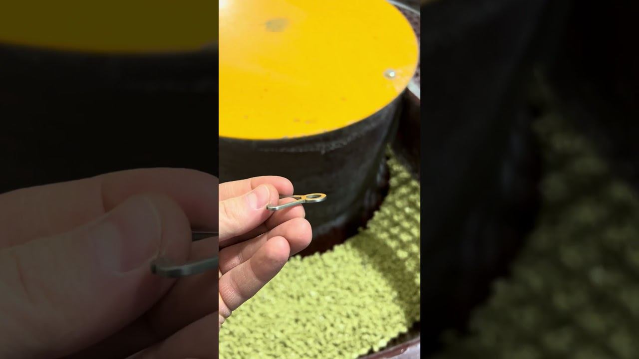 Галтовка нержавеющей стали #галтовка  #красный  #лазернаярезкаметалла #металлообработка  #фрезеровка