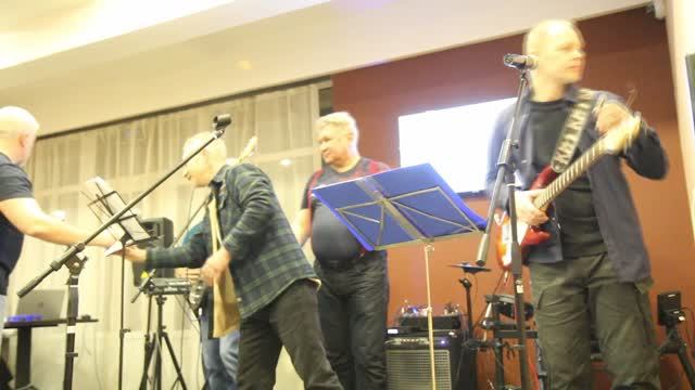 Просто подари