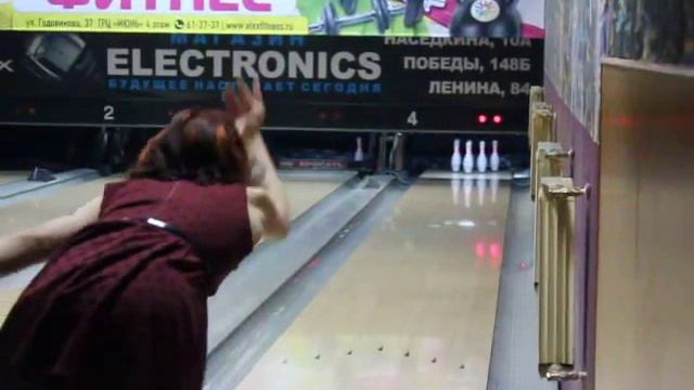 2016 - Даша на боулинге