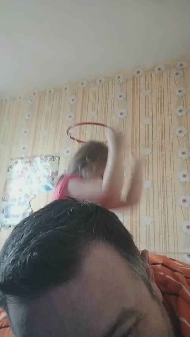 ЗвёзДочка моя любовь! Когда болит спина...