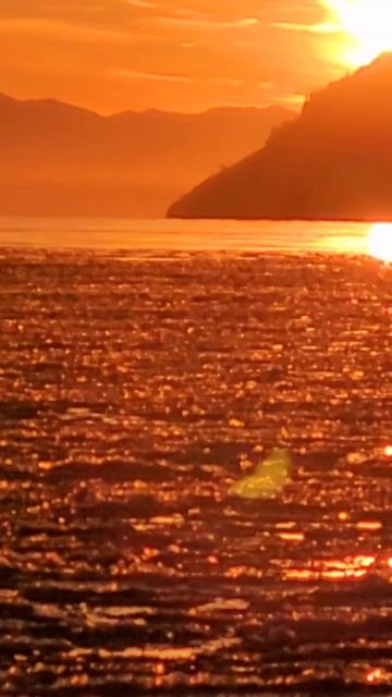 Закат уходящего дня )