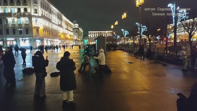 музыкант метро Сенная площадь Санкт Петербурга piter.su