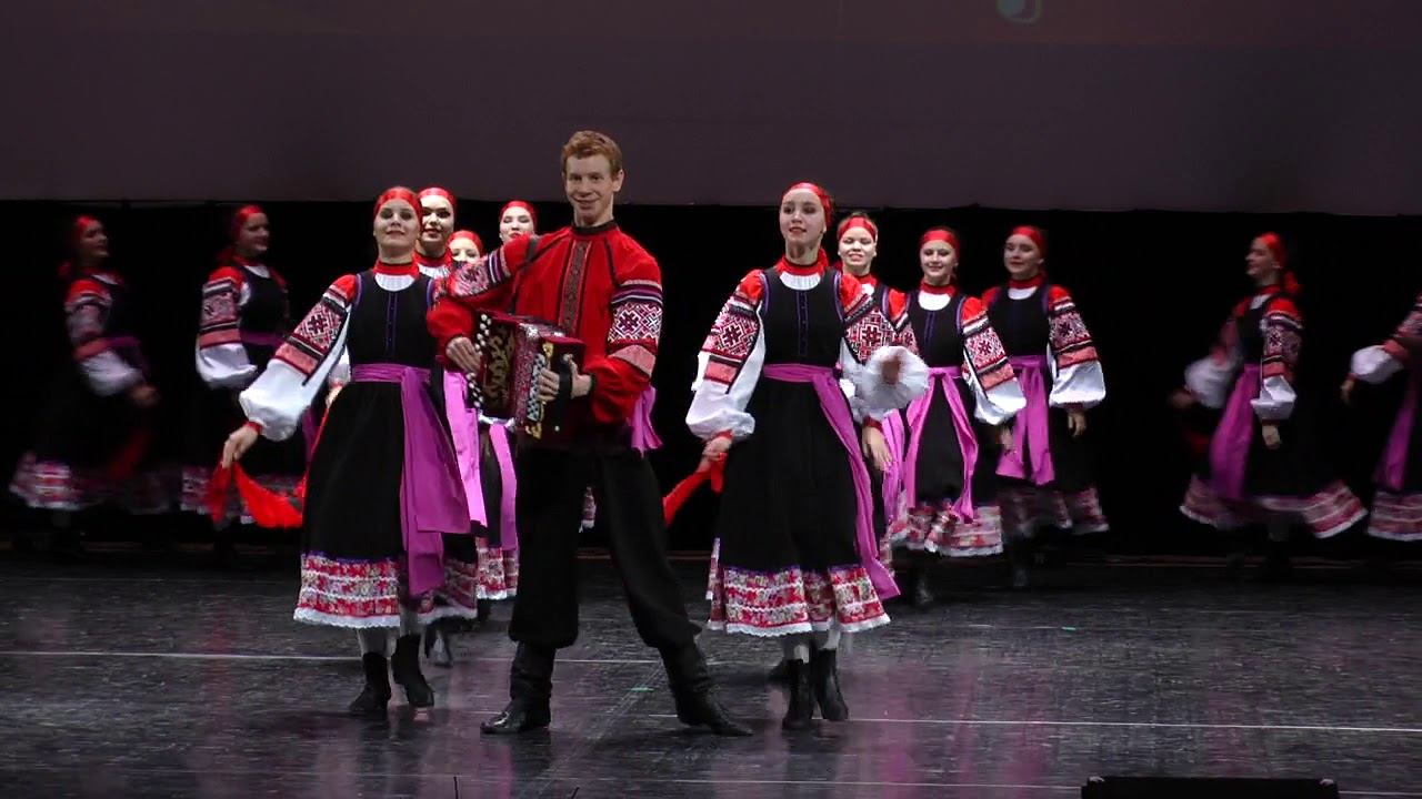 Улица широкая