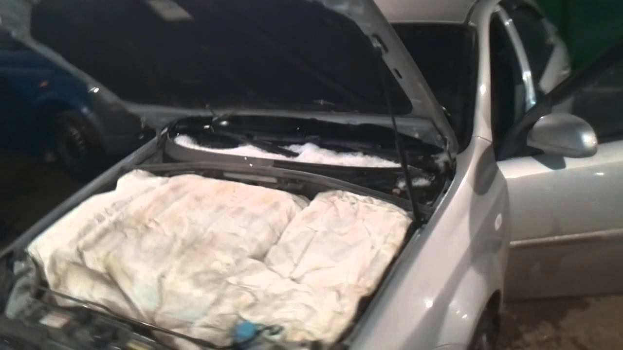 газовый упор капота lacetti