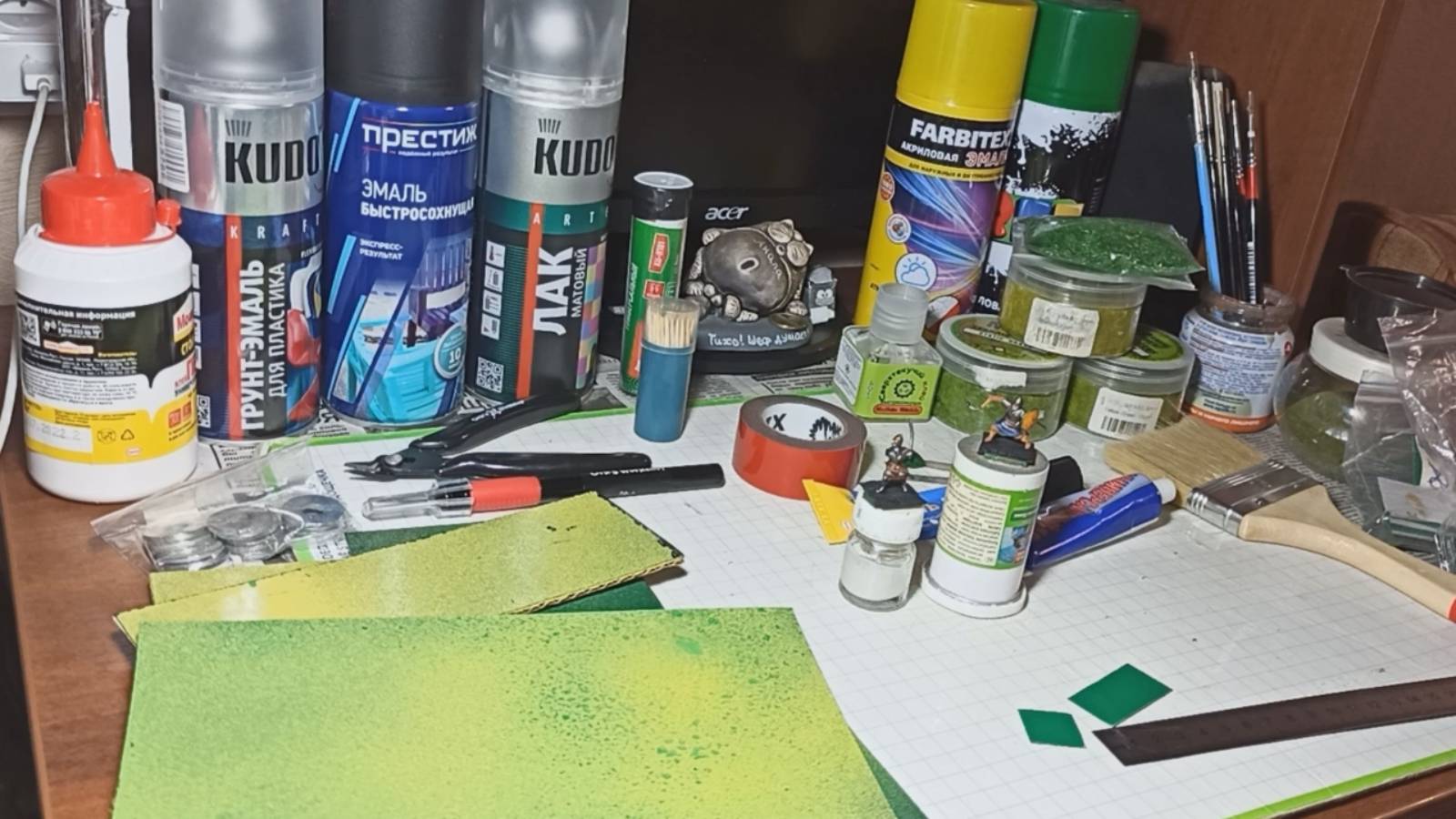 Обзор мастерской для покраса солдатиков и оформления подставок.