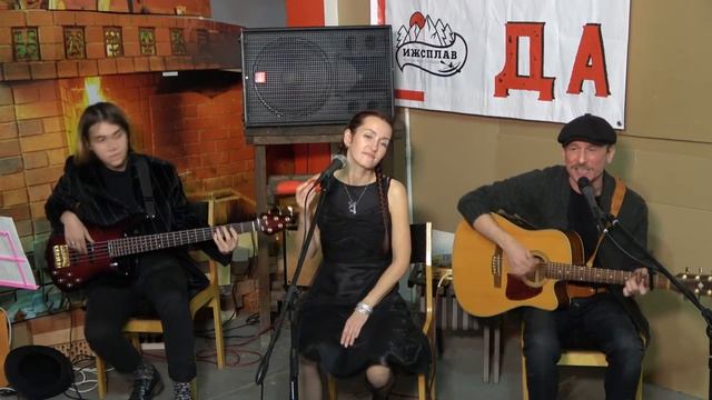 13 Лететь вперёд - Светлая комната