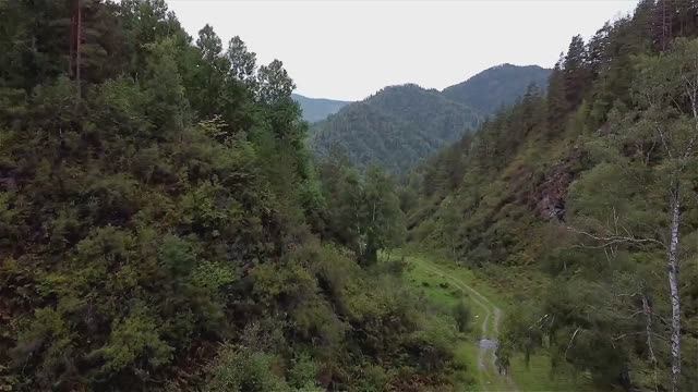 Республика Алтай.  Вверх по Уожану