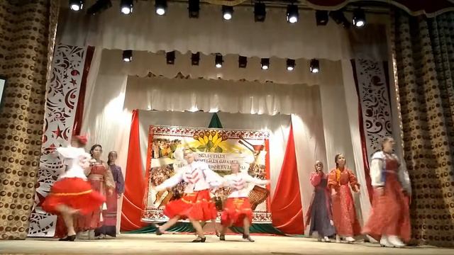 Ой, да туман с яра