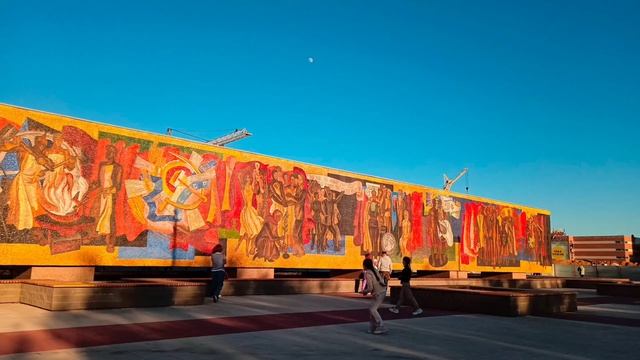 Достопримечательности ТОЛЬЯТТИ. Стела "РАДОСТЬ ТРУДА", парк Победы