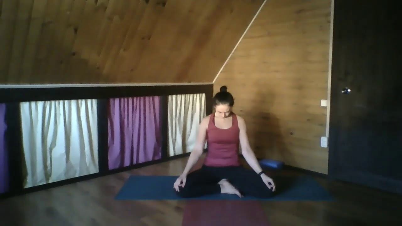 Практика на все тело с новогодним поздравлением)!