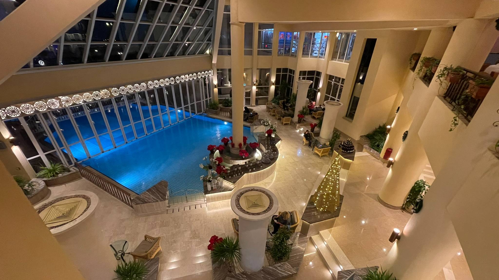 Территория отеля Swiss Inn Resort Hurghada 5*