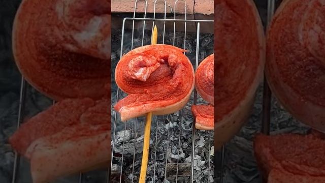 Салонец на шпажке