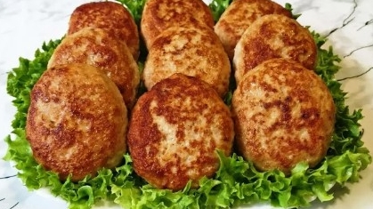 котлеты.  сочные котлеты из свинины