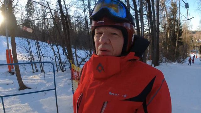 Катаюсь в Лозе. Солнышко и мороз. Встреча на склоне с хорошим знакомым.