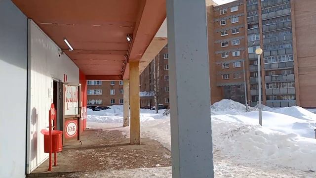 Кирово-Чепецк, 8-й микрорайон , 25 фев. хорошая погода, а кому то тяжело