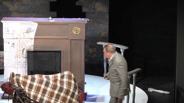 Трейлер спектакля "Красотка и семья" Театра им. А. Миронова