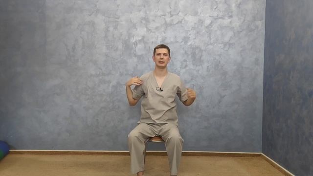 Холка, вдовий горб, нарушение осанки. Как убрать Упражнения для шейно-воротниковой зоны