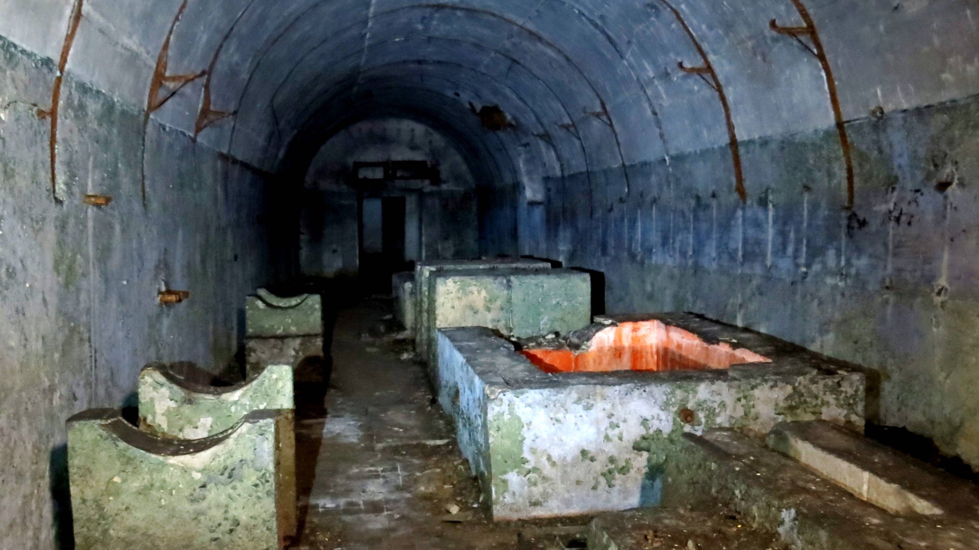 Подземное хранилище - заброшка №2. Крым.