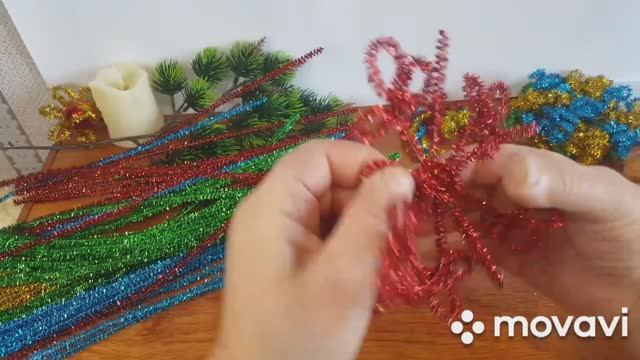 Снежинки из синельной проволоки.