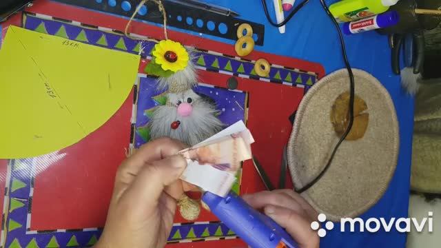 супер просто.домовой-магнит на холодильник