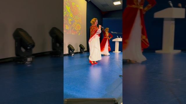 #backstage #живойзвук #фестиваль #шелковыйпуть #илонакрасникова #нагадала #калинка #live #фолк #вднх