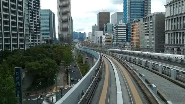 Япония: беспилотный метропоезд в Токио