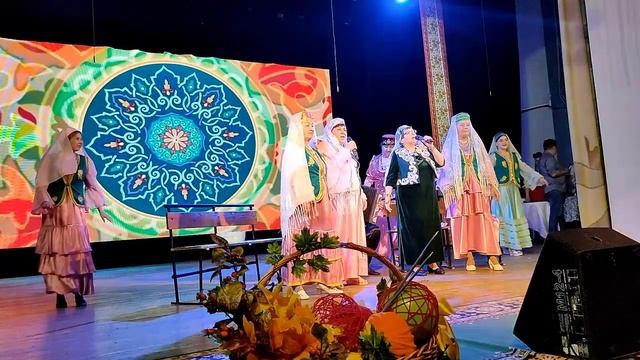 Вечерние посиделки в татарской семье