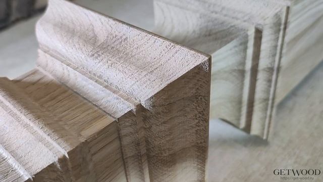 Резной столб для лестницы st-Seville