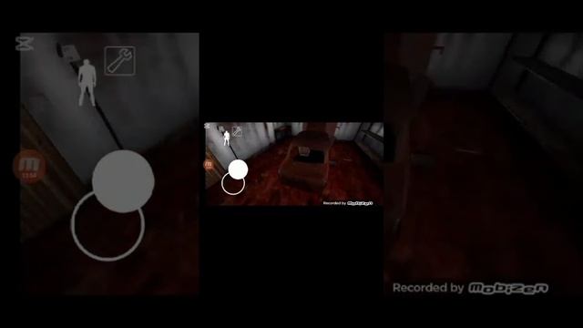 Мой друг збегает от кровавой гренни в Granny 1 версии 1.6 (сначало чекните описание)