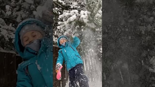 Веселые снежные мурашки❄️🌨️🧊 #снег #мурашки #снегопад #снежнаясказка