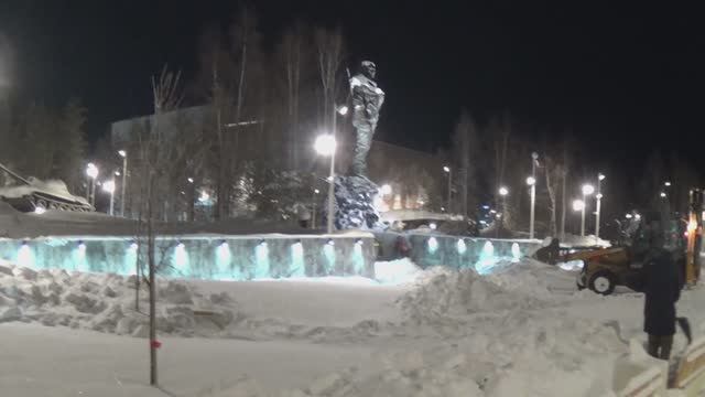 Сквер Опаленной Юности в Ноябрьске.