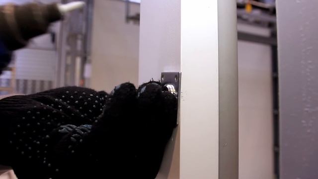 Система блокировки аварийного открывания S-NHK