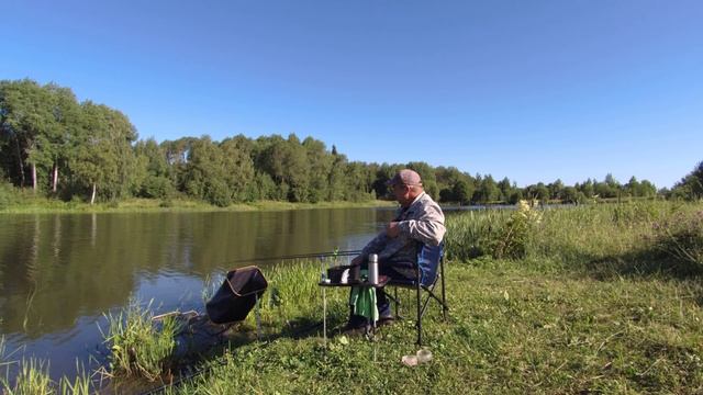Лето, тепло, рыбалка на фидер.