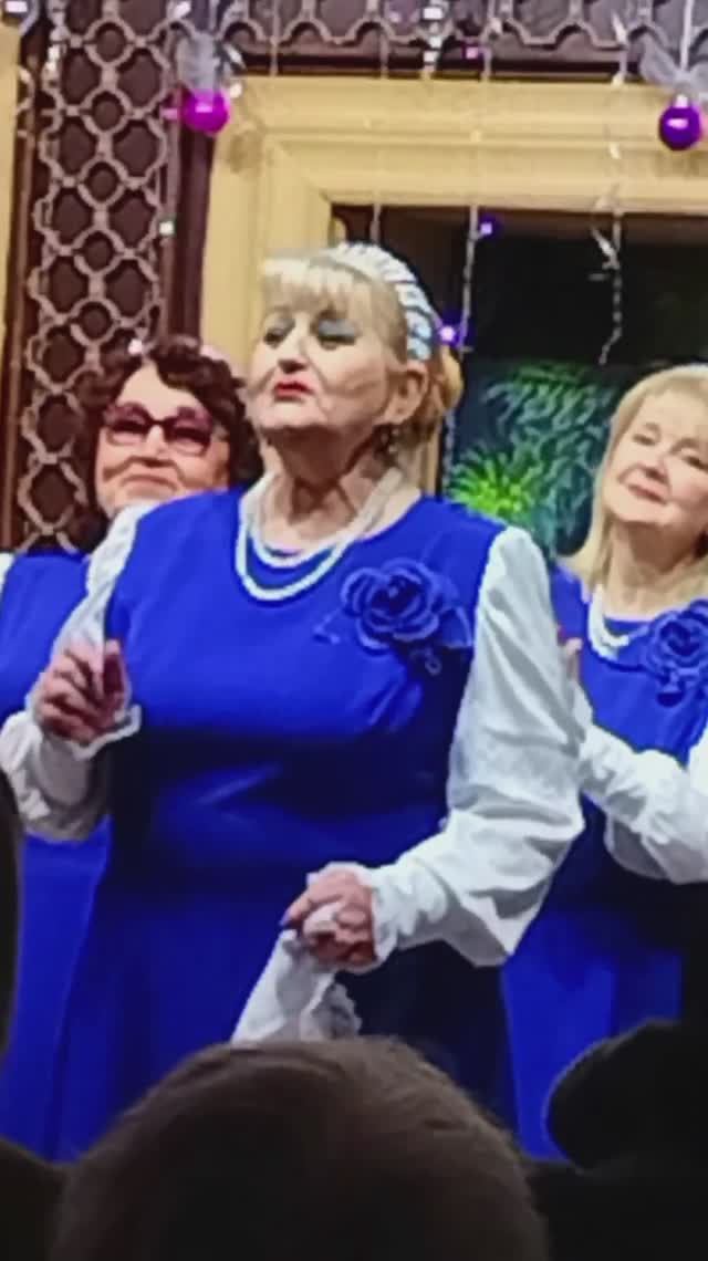 Володенька...люби пока молоденька